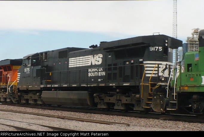 NS 9175